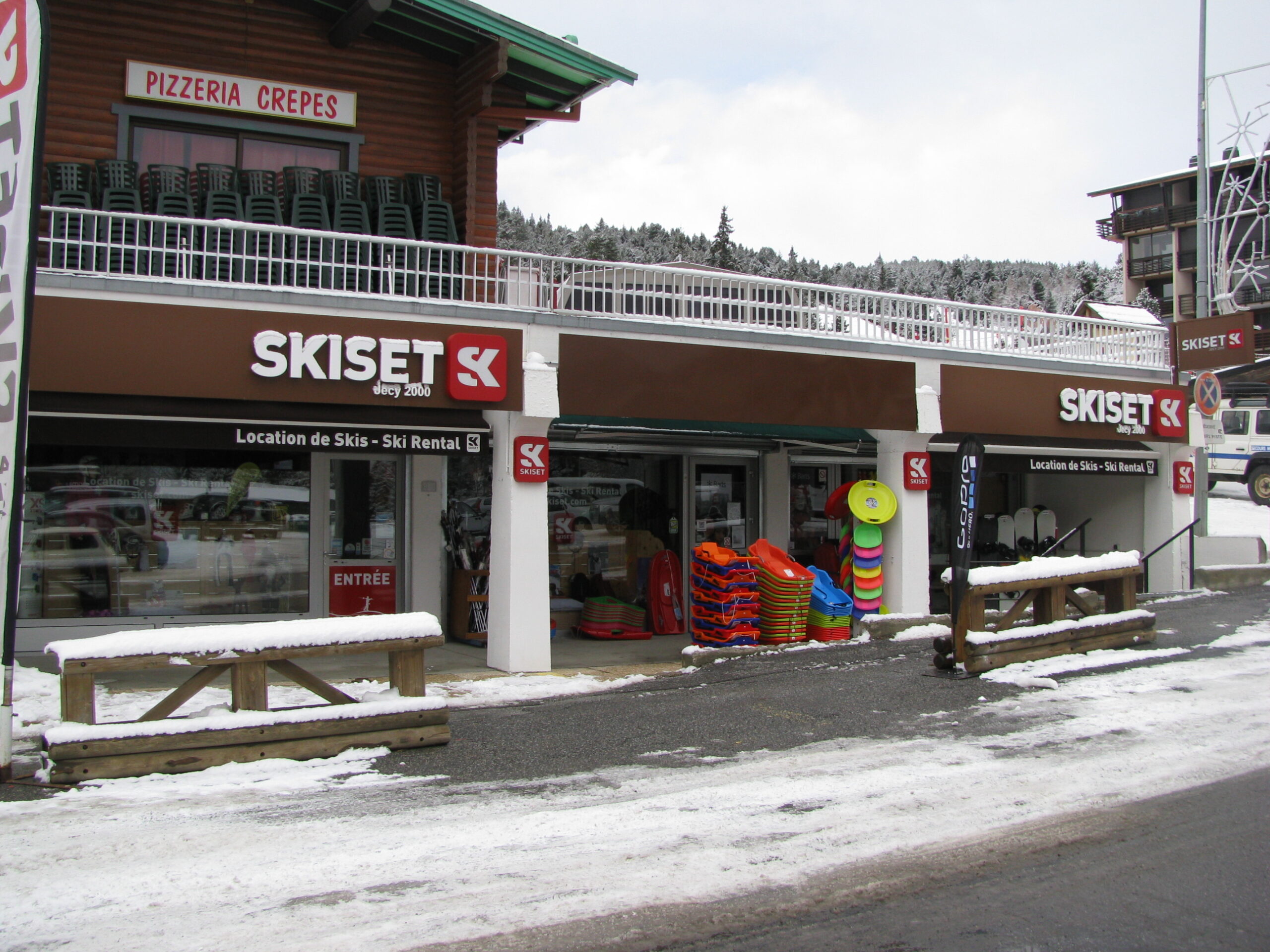 JECY 2000 - SKISET - Office de Tourisme Pyrénées 2000